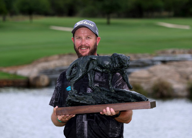 La victoire à domicile pour Ockie Strydom, 1er top 10 pour David ...