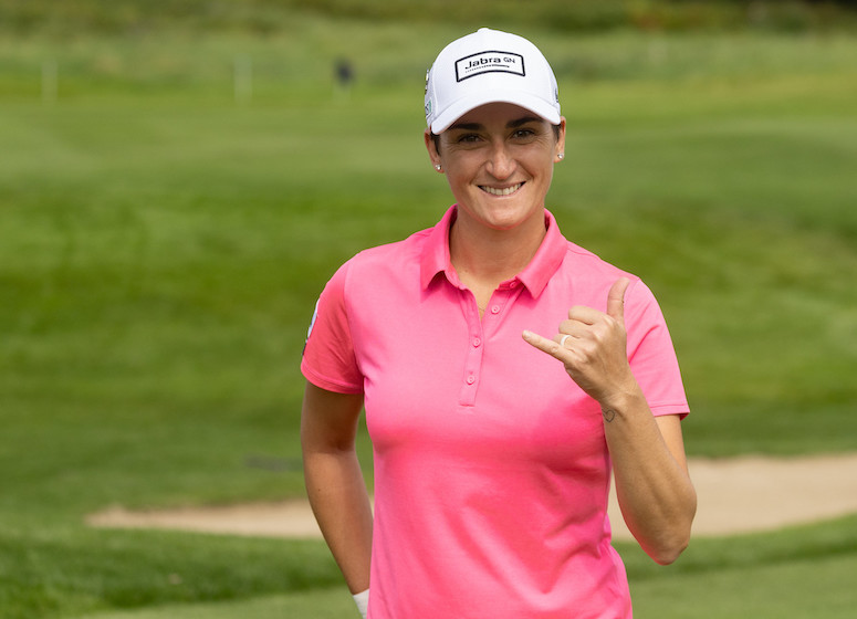 Emma Grechi et Anne-Lise Caudal dans le top 5 à mi-tournoi ! - Golf Planète